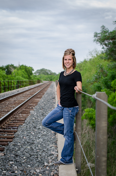 Senior Mini Sessions | High School Grad off to TX Tech